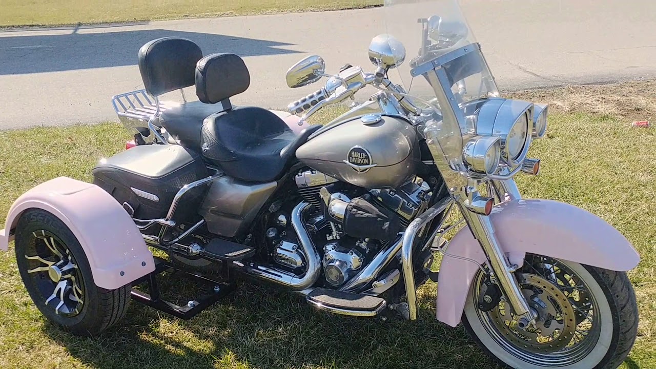 BIC Trikes 2009 H-D Road King with pink fenders - YouTube