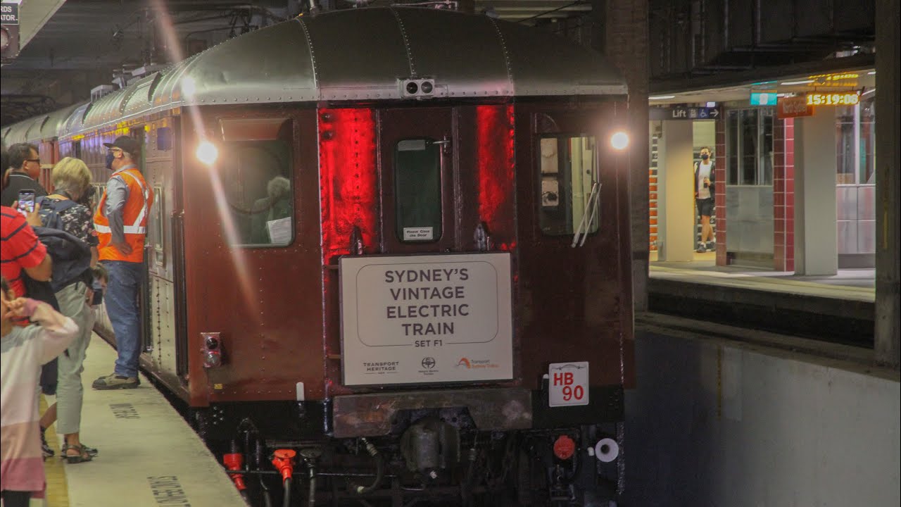 Red Rattler F1 Ride - North Sydney to Wynyard - Sydney Harbour Bridge ...