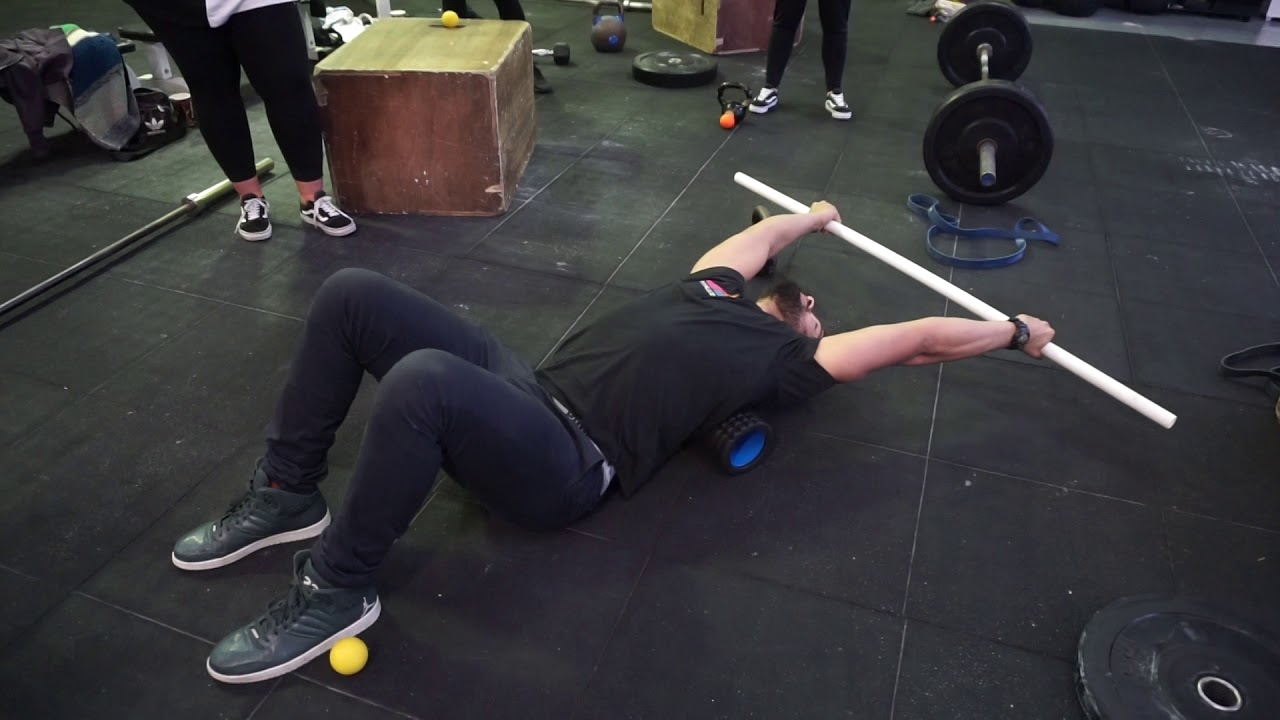 Shoulder and Upper Back Release for Squats - YouTube