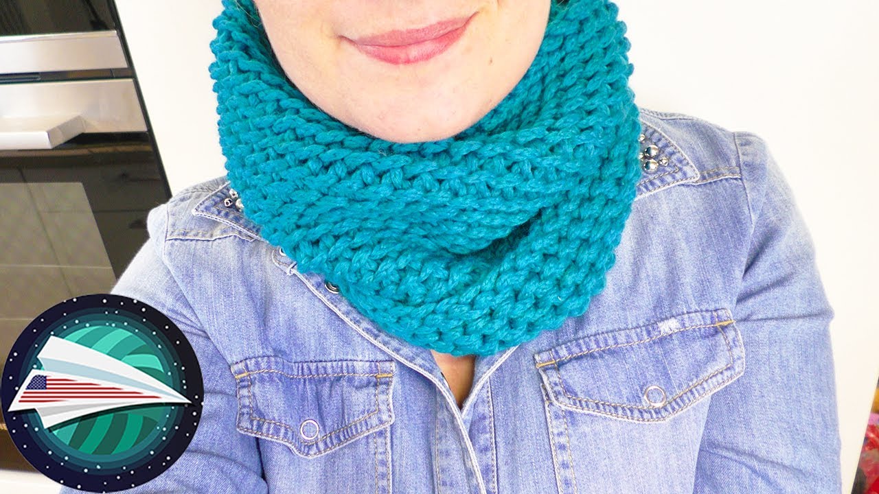 Crocheted Single Loop Scarf | DIY Loop Scarf with XXL Crocheting Hook ...
