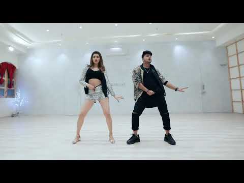 Urvashi best. Tik tok viral dance
