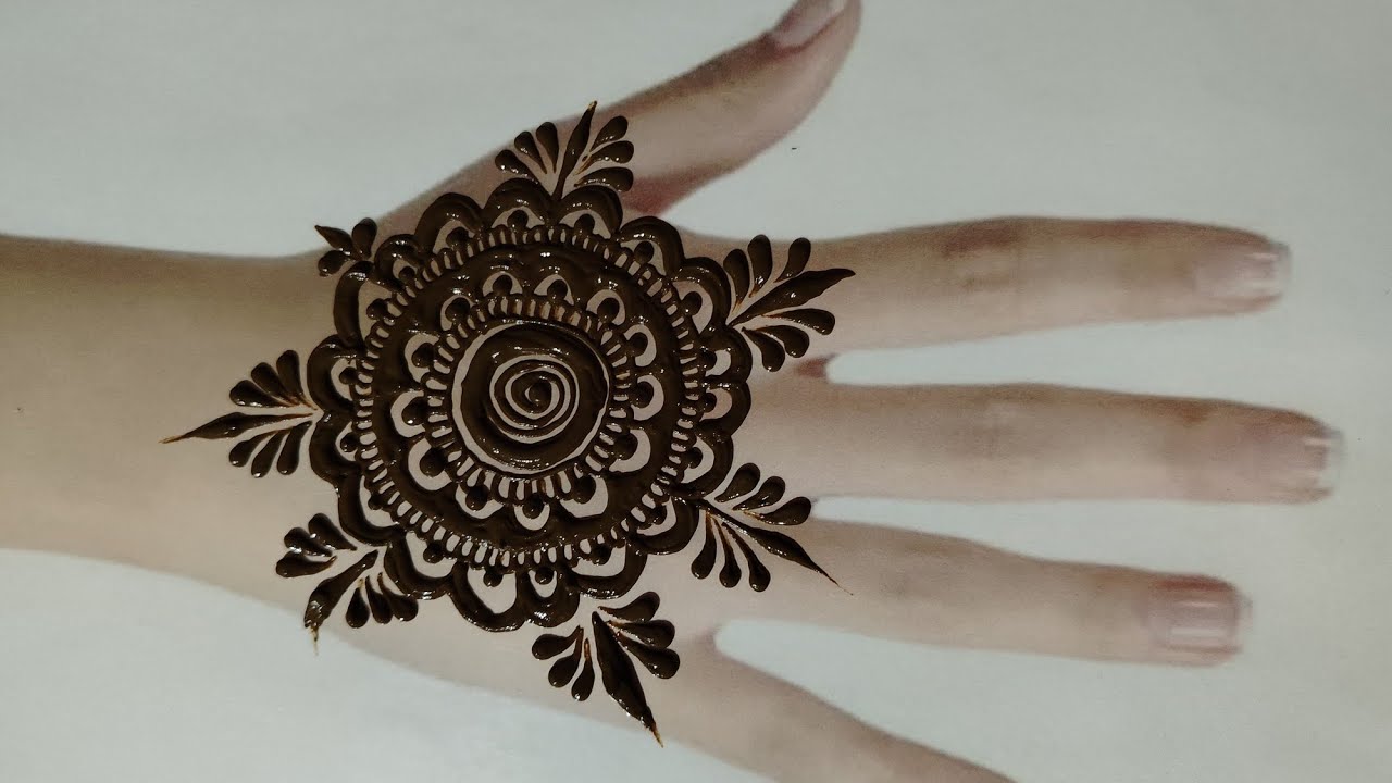 new stylish mehandi designs |round shape mehandi design beautiful ...