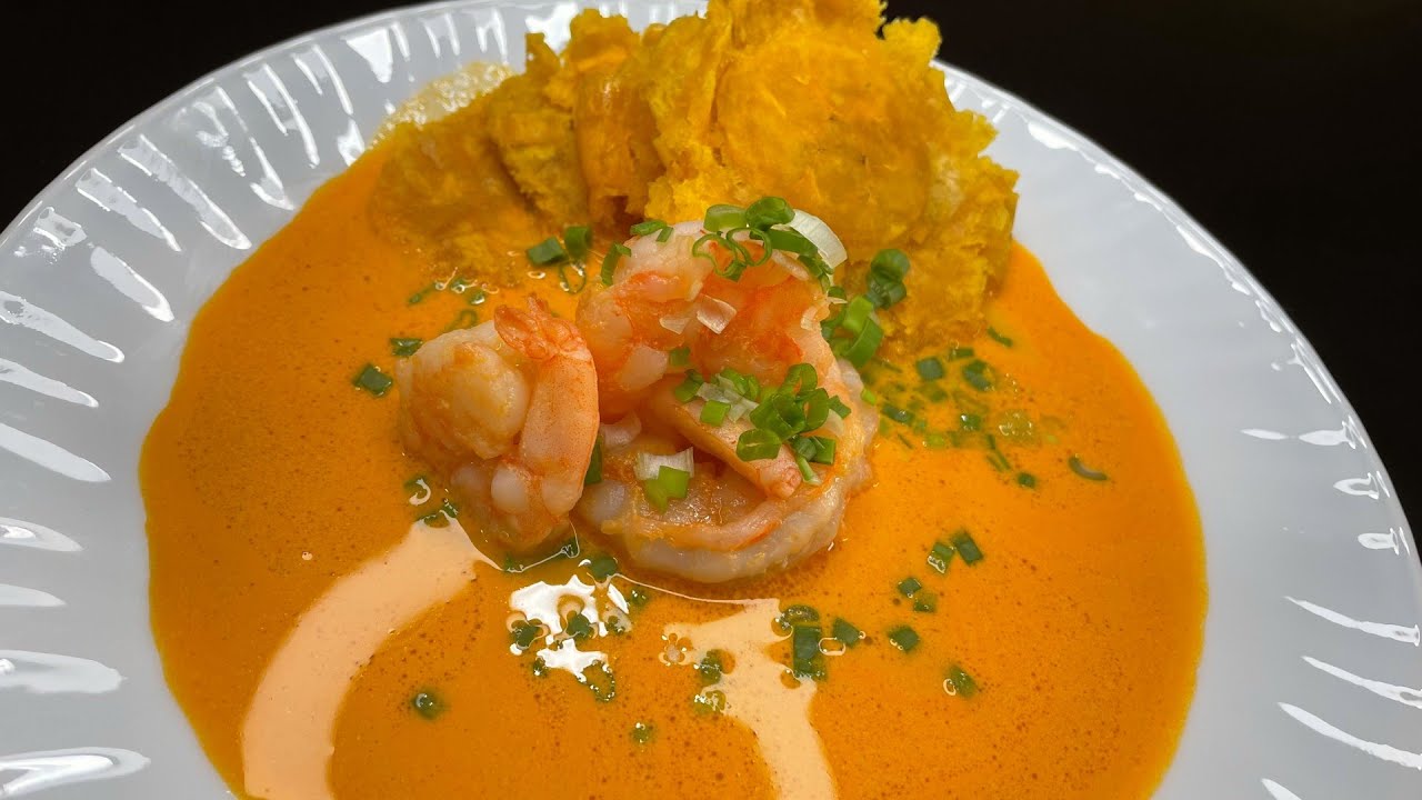 Crema de Camarones con Patacones - YouTube