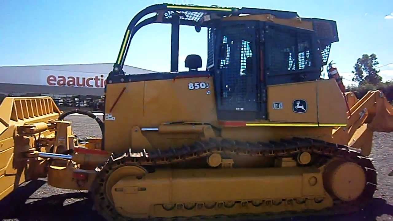 John Deere 850J Eaauctions - YouTube