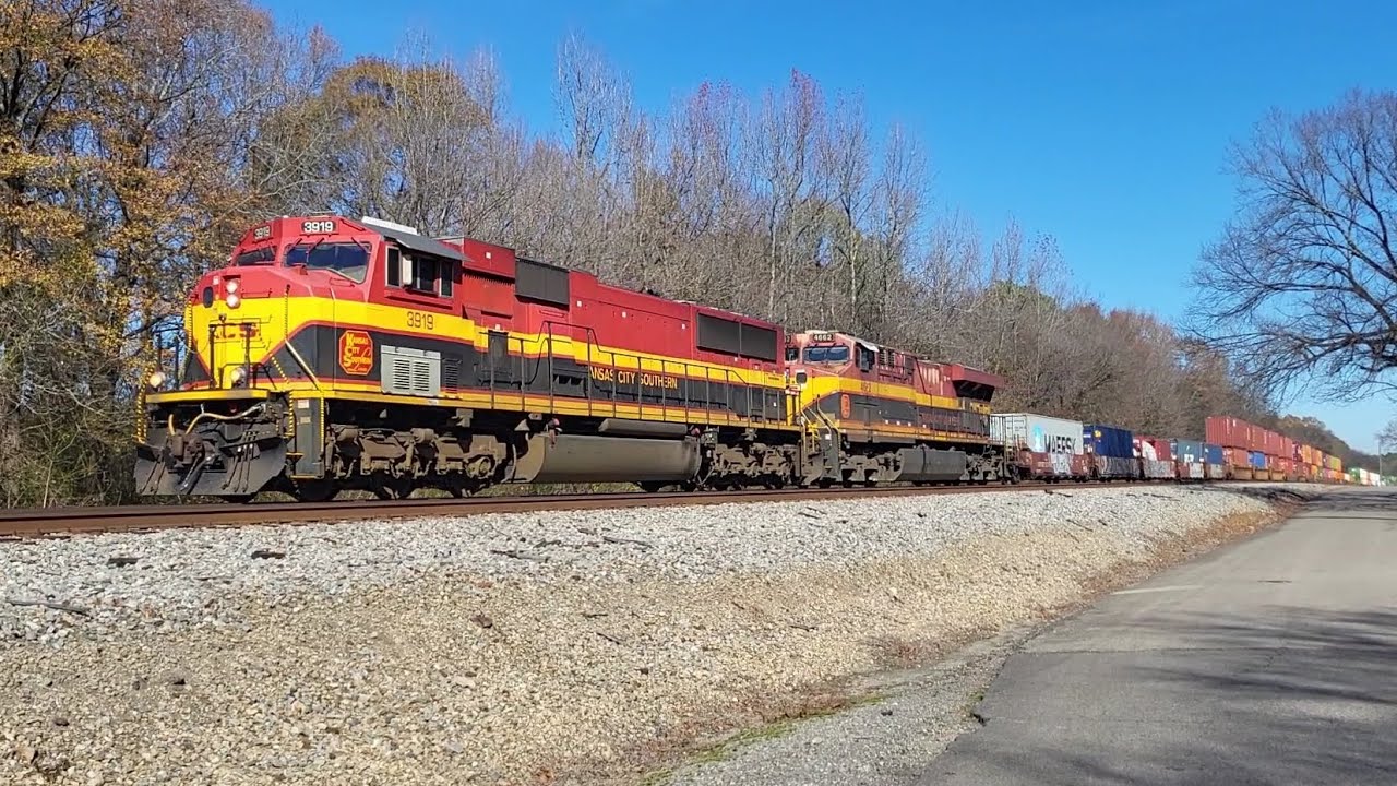 Ns 245 Kcs 3919 Lipscomb AL 12-7-23 - YouTube