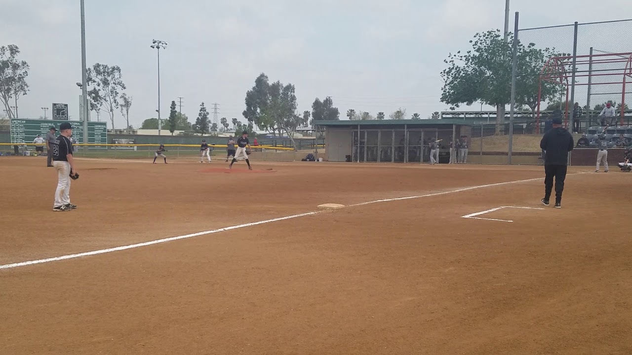 Snagged A Fly Ball From Short 4-29-18 - YouTube