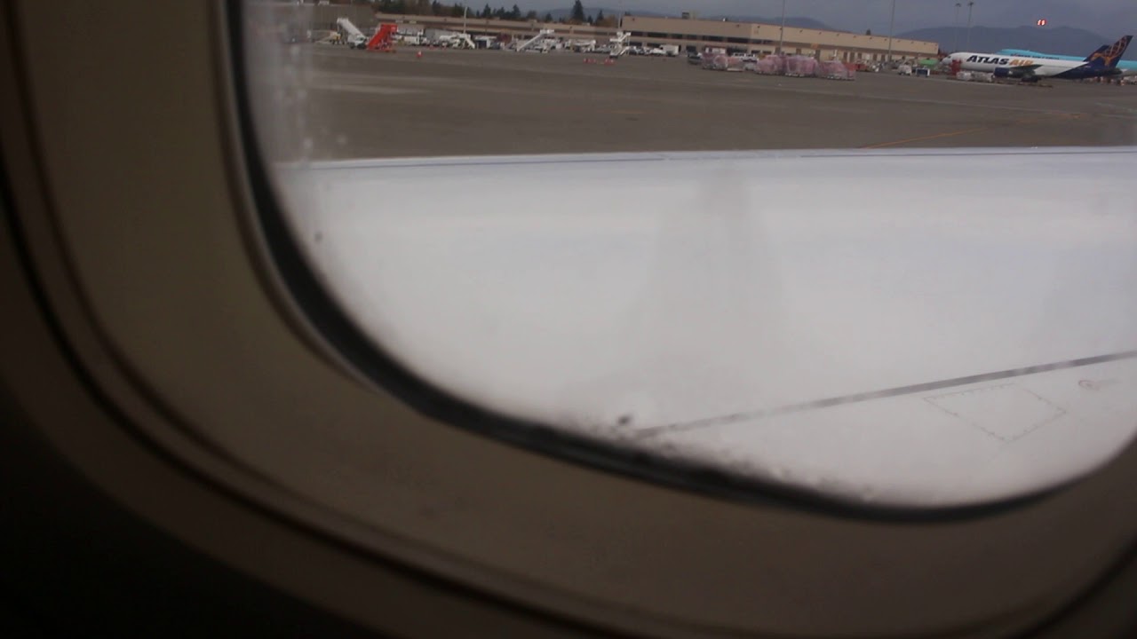 Preparing for a 9 hour flight - YouTube