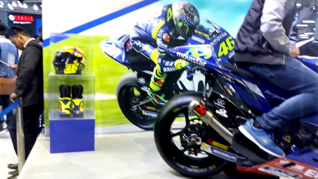 Yamaha Motoroid First Look Video at Auto Expo 2018 - YouTube