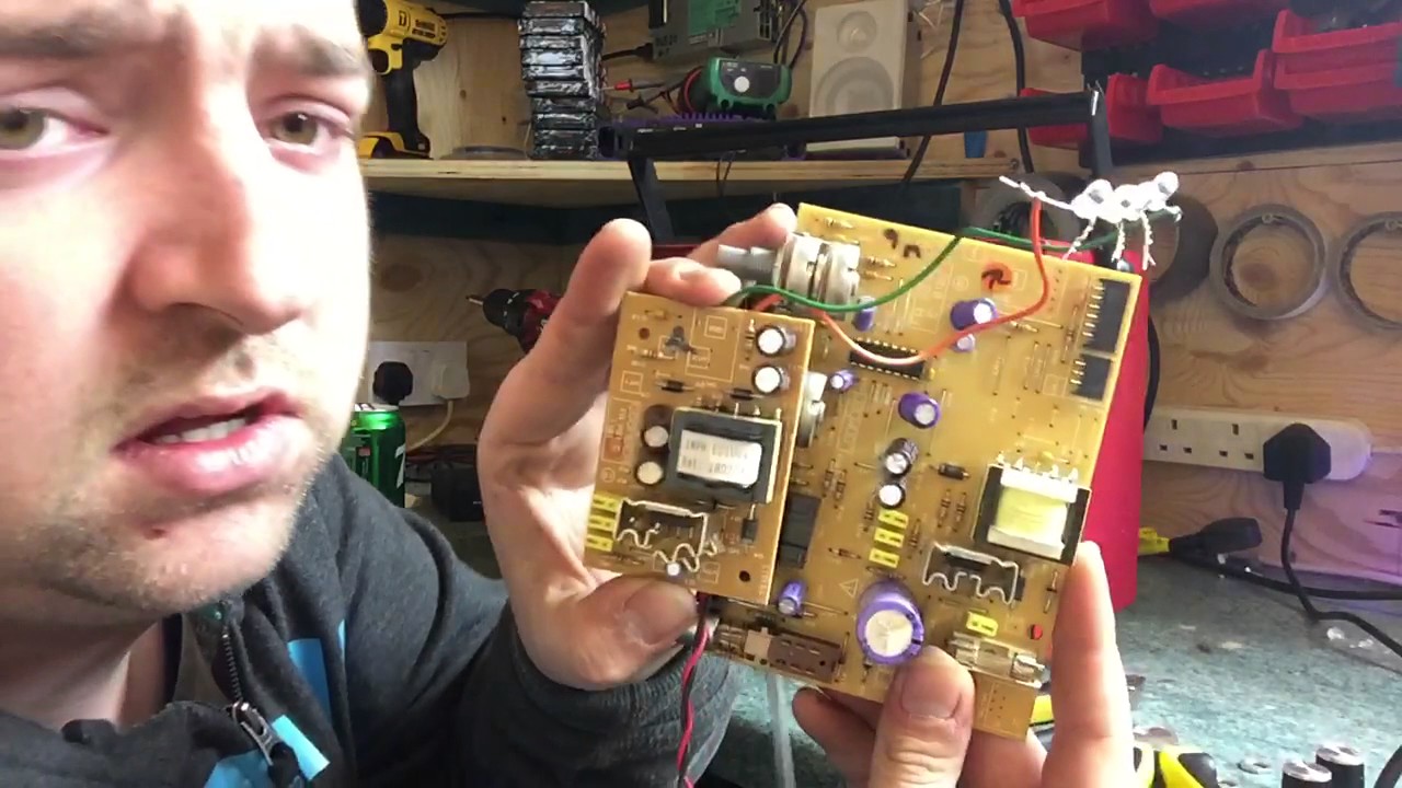 modding a coomber 2017 cassette recorder pt 1 - YouTube