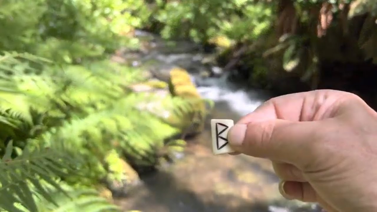 Rune Tarot Reading Leo Today - YouTube