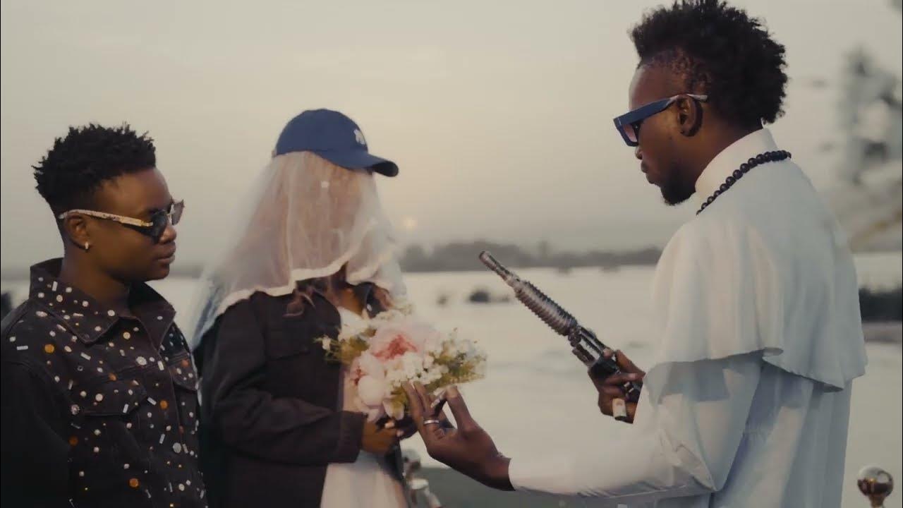 Lil Dou Kana Siran Official Video - YouTube