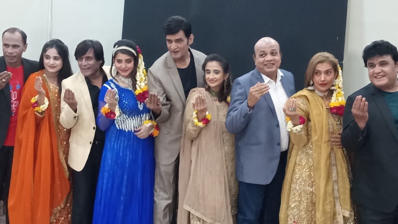 Eid play Eid Milo Dil se | photo session | vlog | Amir Rambo - YouTube