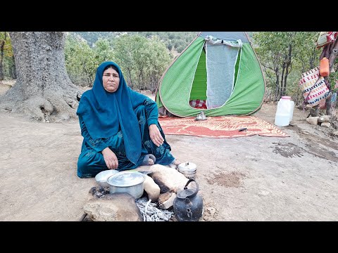 Acorn Flour Survival Food! 🔥 Fati’s Mother Struggles in the Mountains