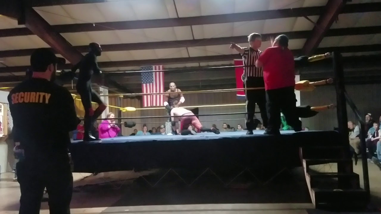 Max Mayhem and Brandon Savage vs. The Lost with Sista Sho Nuff - YouTube