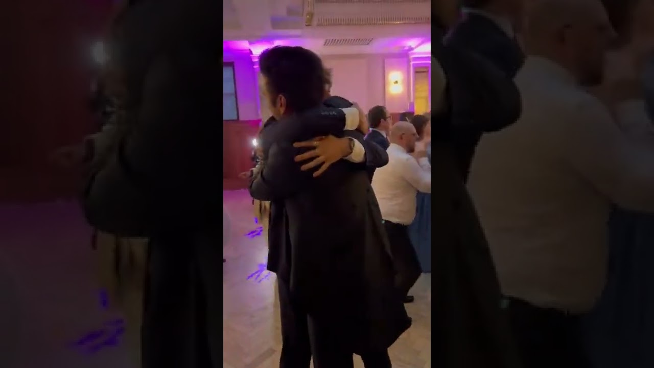 Joey and Garnt excited at Sydney and Garnt's wedding! - YouTube