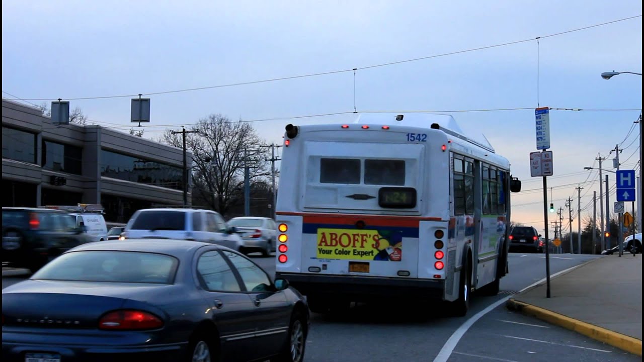 LI Bus: Bus Action in Garden City (Old Country / Clinton Road) - YouTube