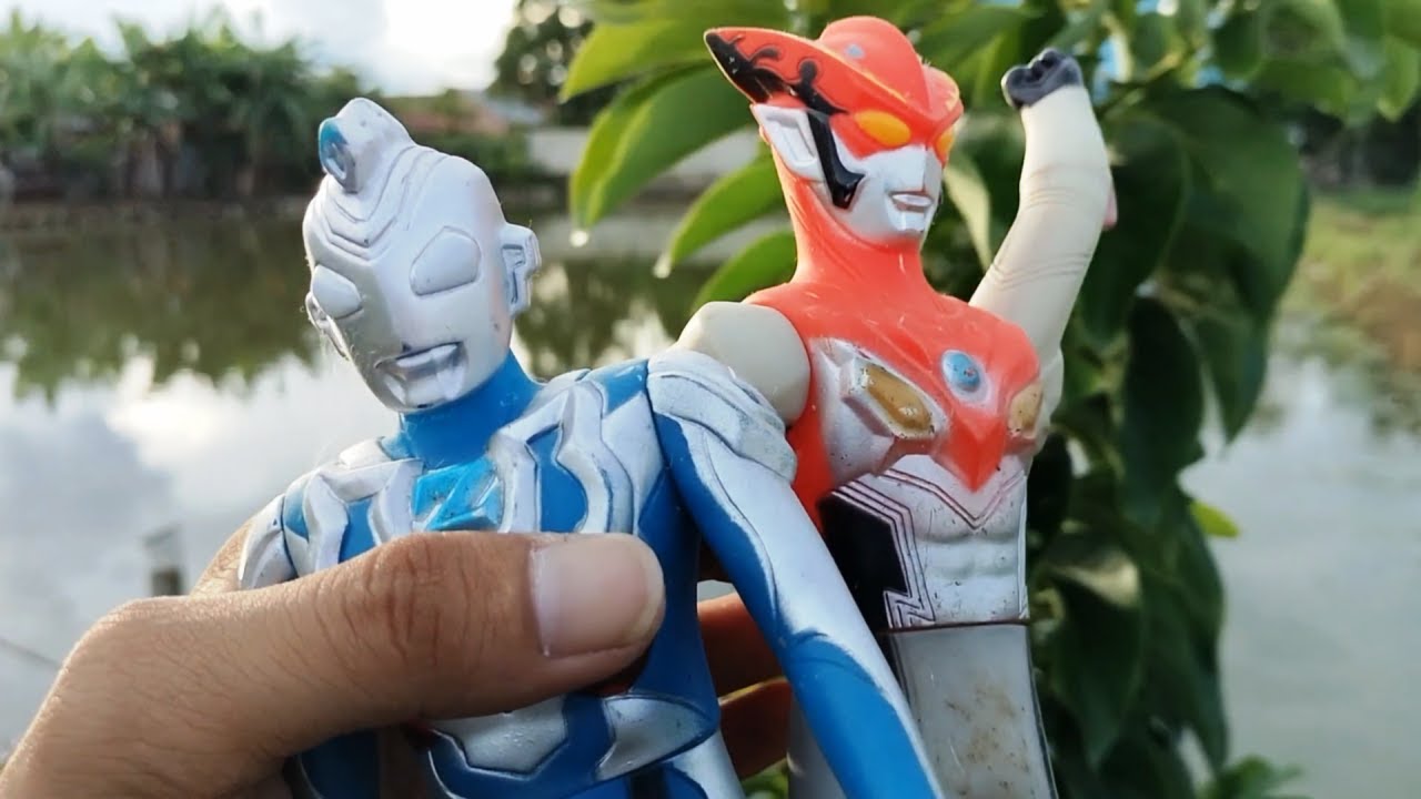 menemukan mainan ultraman z ultraman roso kerta api thomas bus tayo dan ...