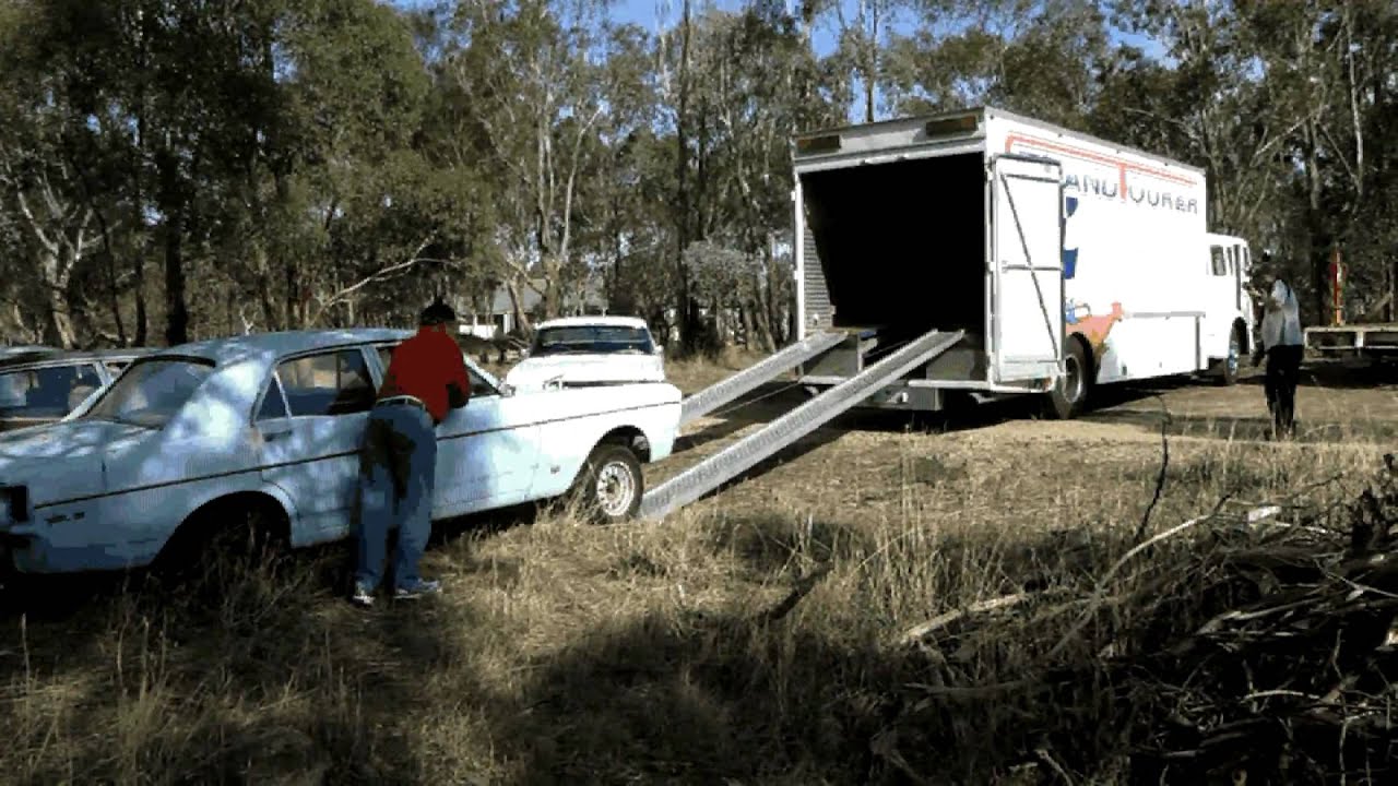 Building a Ford Falcon GT-HO Phase III - Project HO (ep.1) - YouTube
