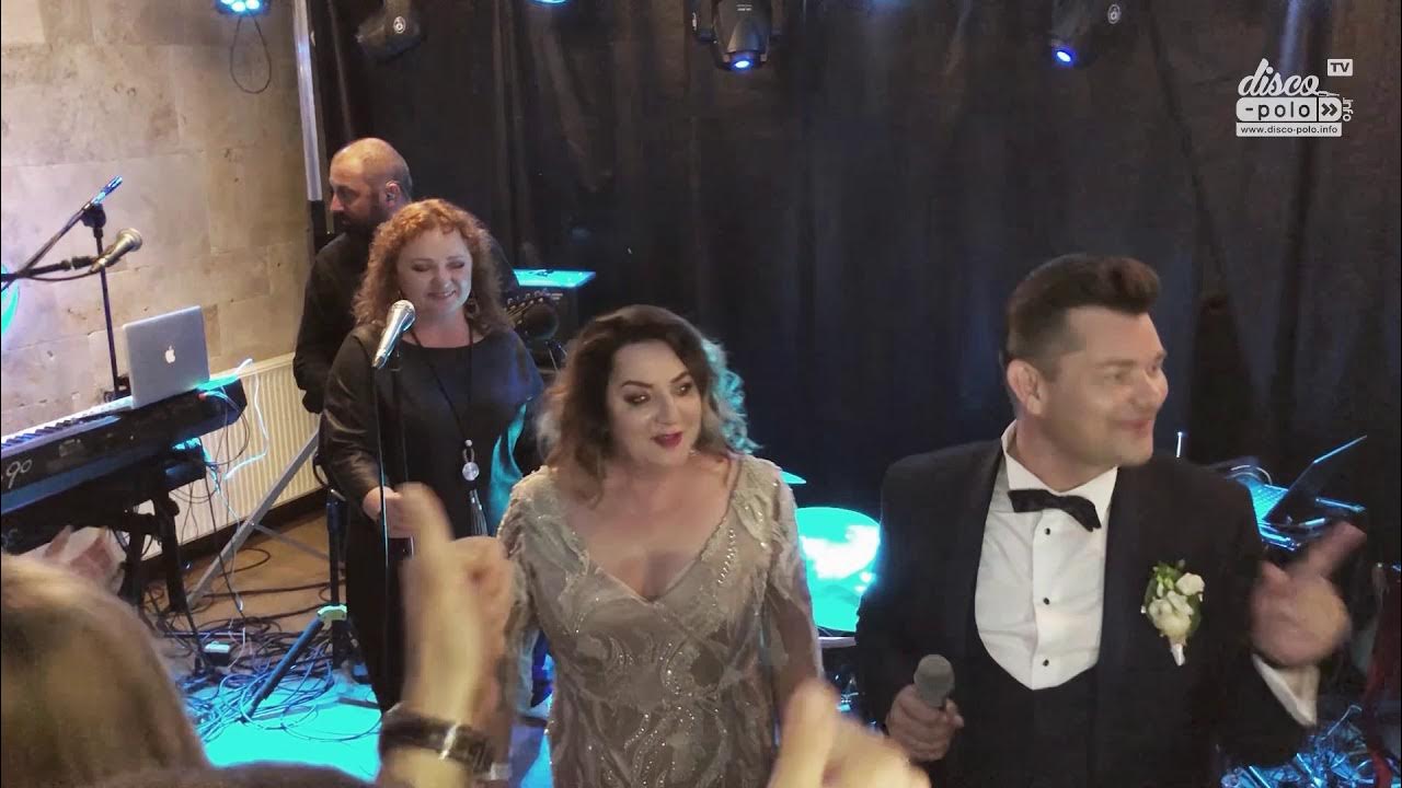 Danuta i Zenon Martyniuk Akcent zaśpiewali wspólnie na weselu syna (Disco-Polo.info) - YouTube
