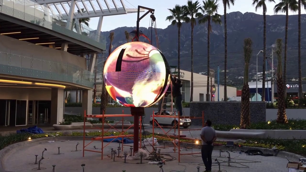 Display de esfera LED - YouTube
