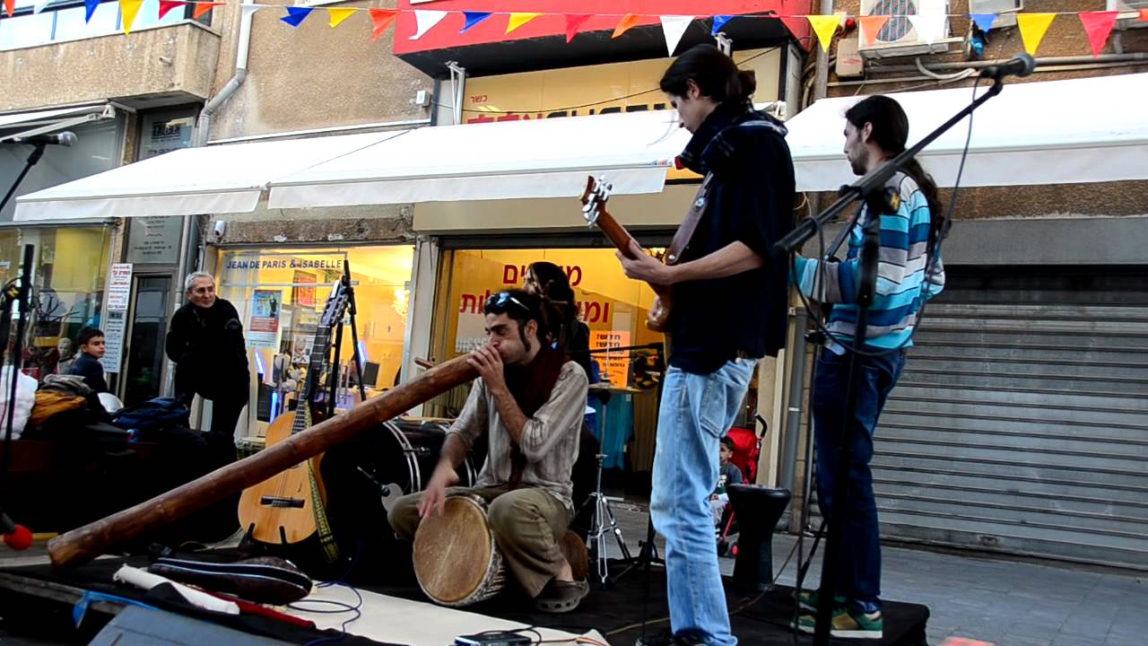 World Music Street Jam - YouTube