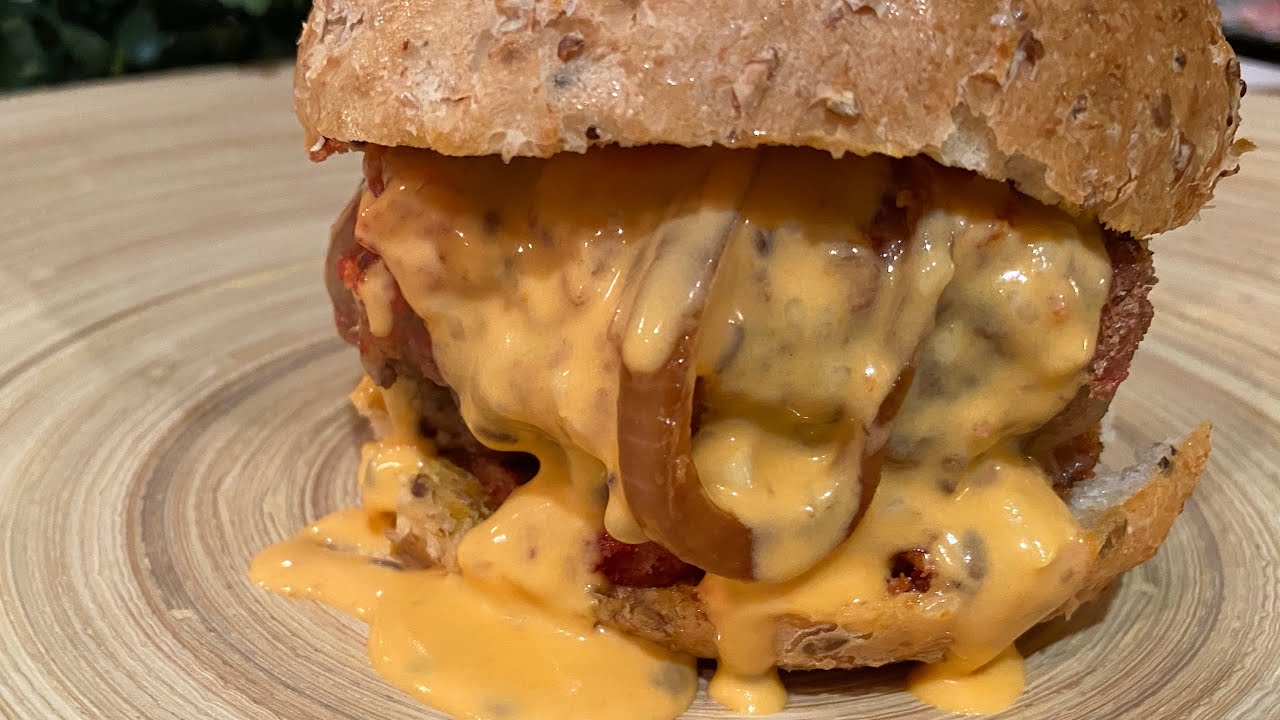 Hamburguesas al Estilo Cheetos ( Cheetos Burger) - YouTube