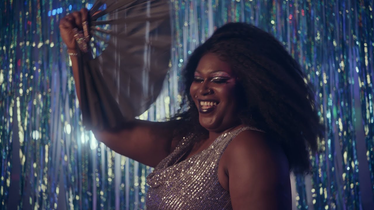 Shea Diamond - Smile (Official Music Video) - YouTube