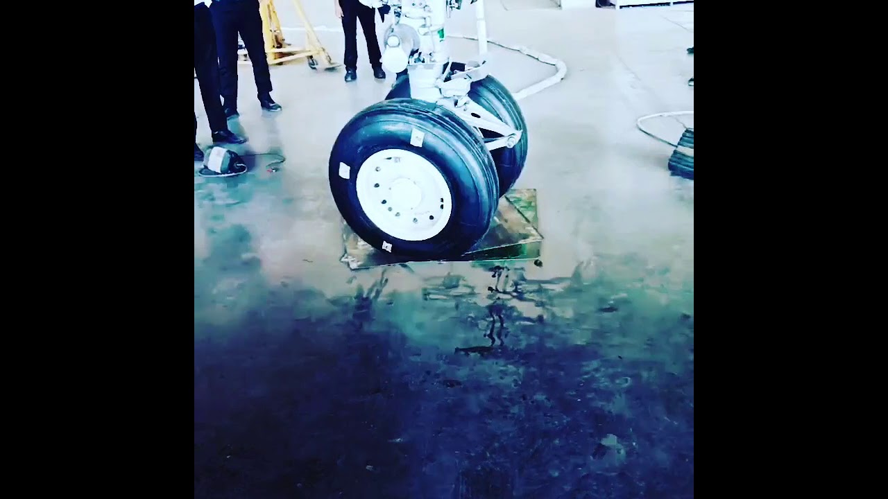 NOSE WHEEL STEERING A321 - YouTube