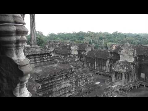 Angkor Wat - Explore the Area inside Part 2 + Panorama