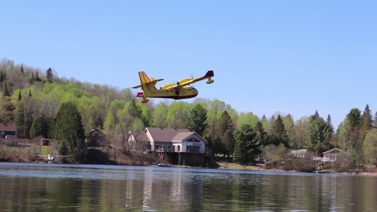 CL-215 Lac Maskinongé, Mont-Tremblant, Québec, Canada 2020/05/22 - YouTube