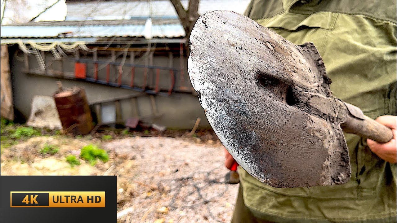 How to Sharpen a Shovel and an axe on a Grinding Wheel 4K Full HD - YouTube