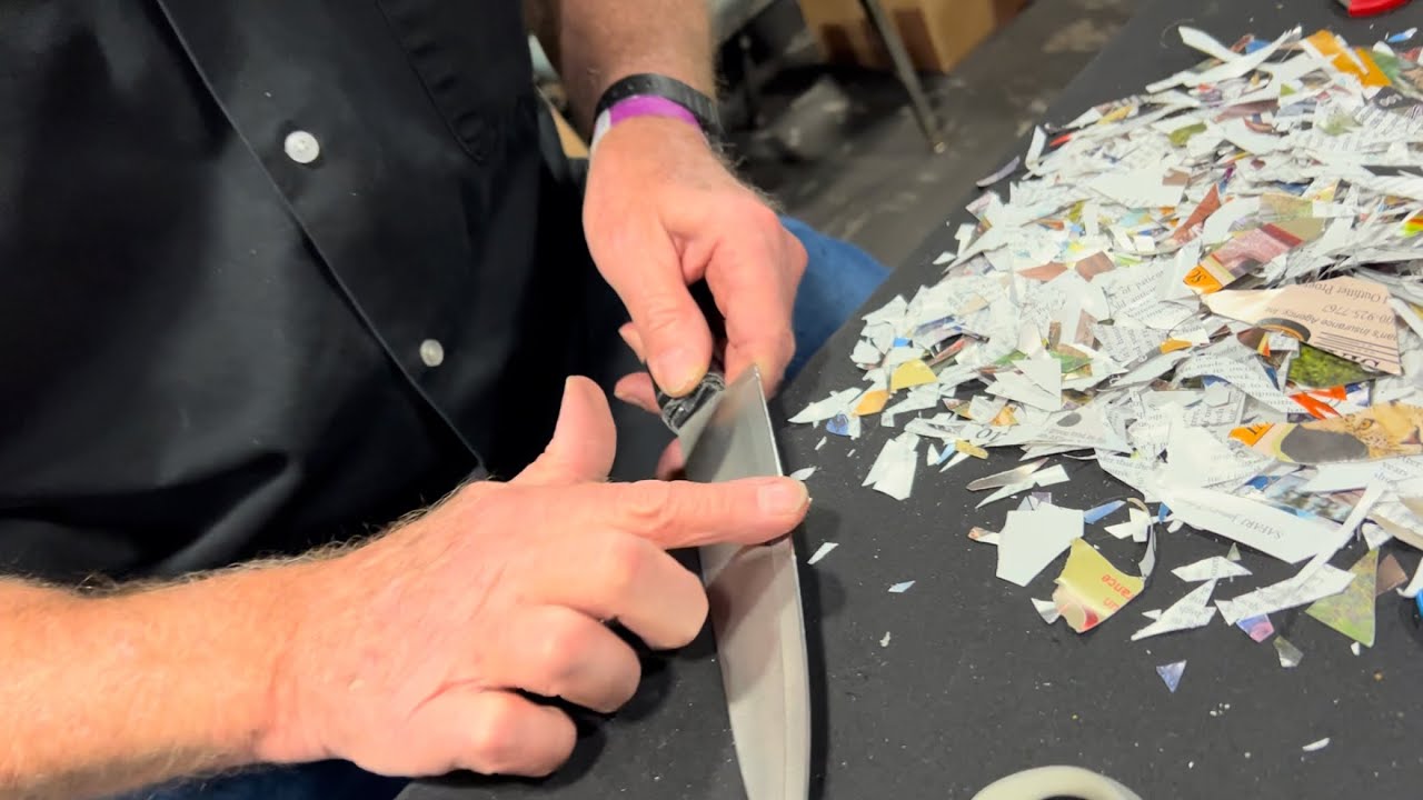 Sharpening a knife with my Finger - YouTube