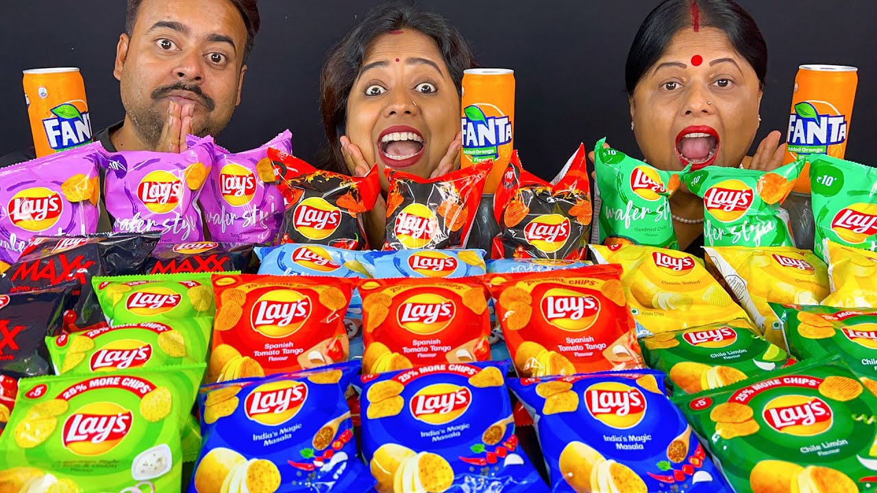 30 Lays Chips & Fanta Cold Drinks Eating Challenge😋 - YouTube
