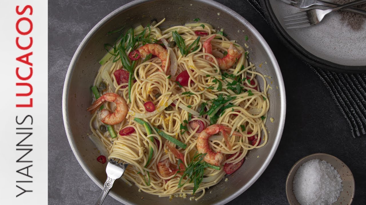 Γαριδομακαρονάδα με Ντοματίνια, Κάπαρη και Βασιλικό | Yiannis Lucacos ...