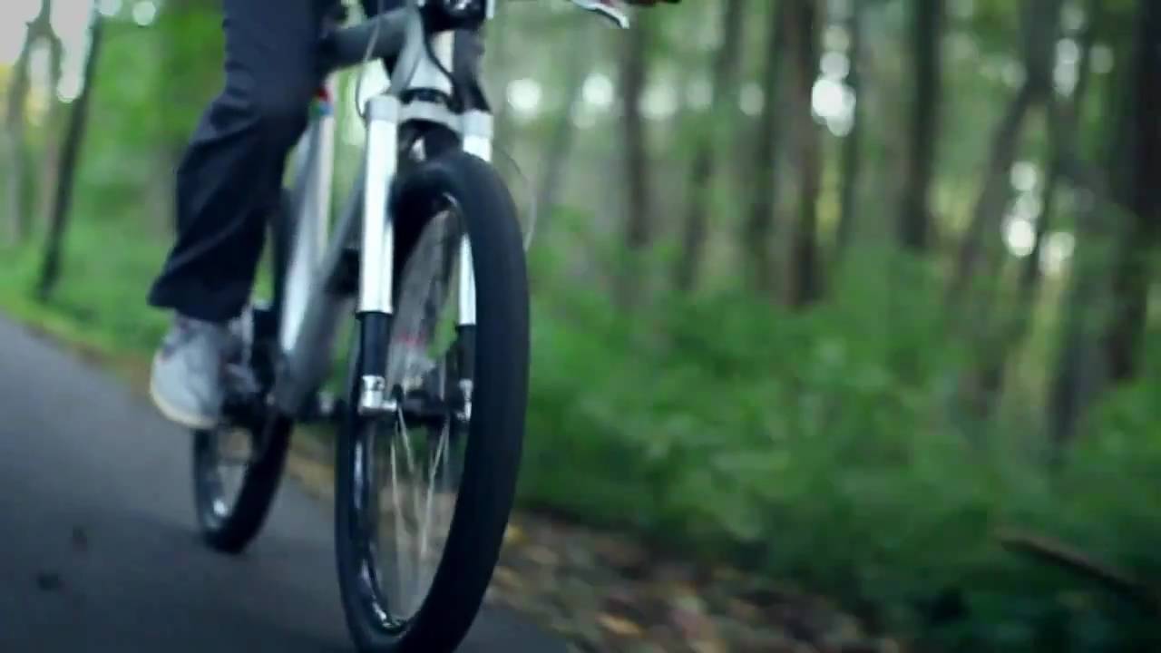 Grace e bikes, The world´s first street legal E-Motorbike HD - YouTube