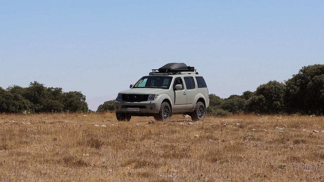 Nissan Pathfinder, off road 4X4, overland, equipamiento 4X4, - YouTube