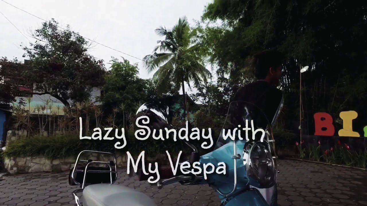 Lazy Sunday with My Vespa - YouTube