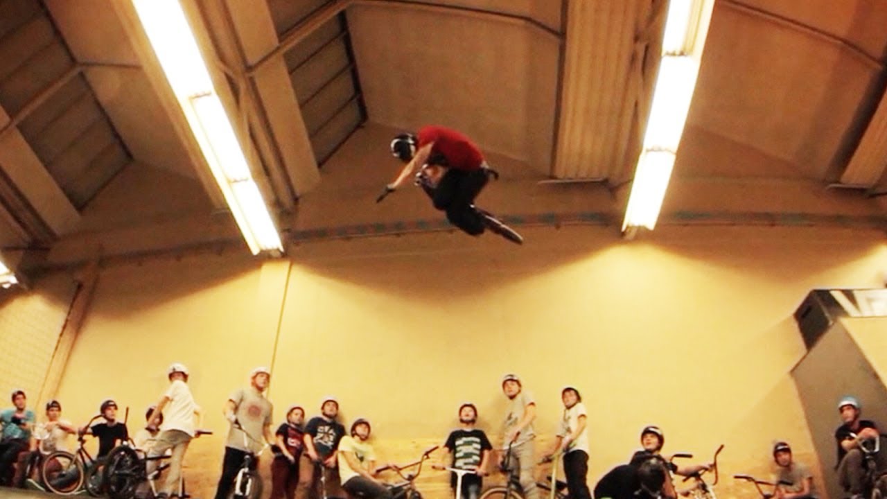 34R BMX Trip to Holland - YouTube