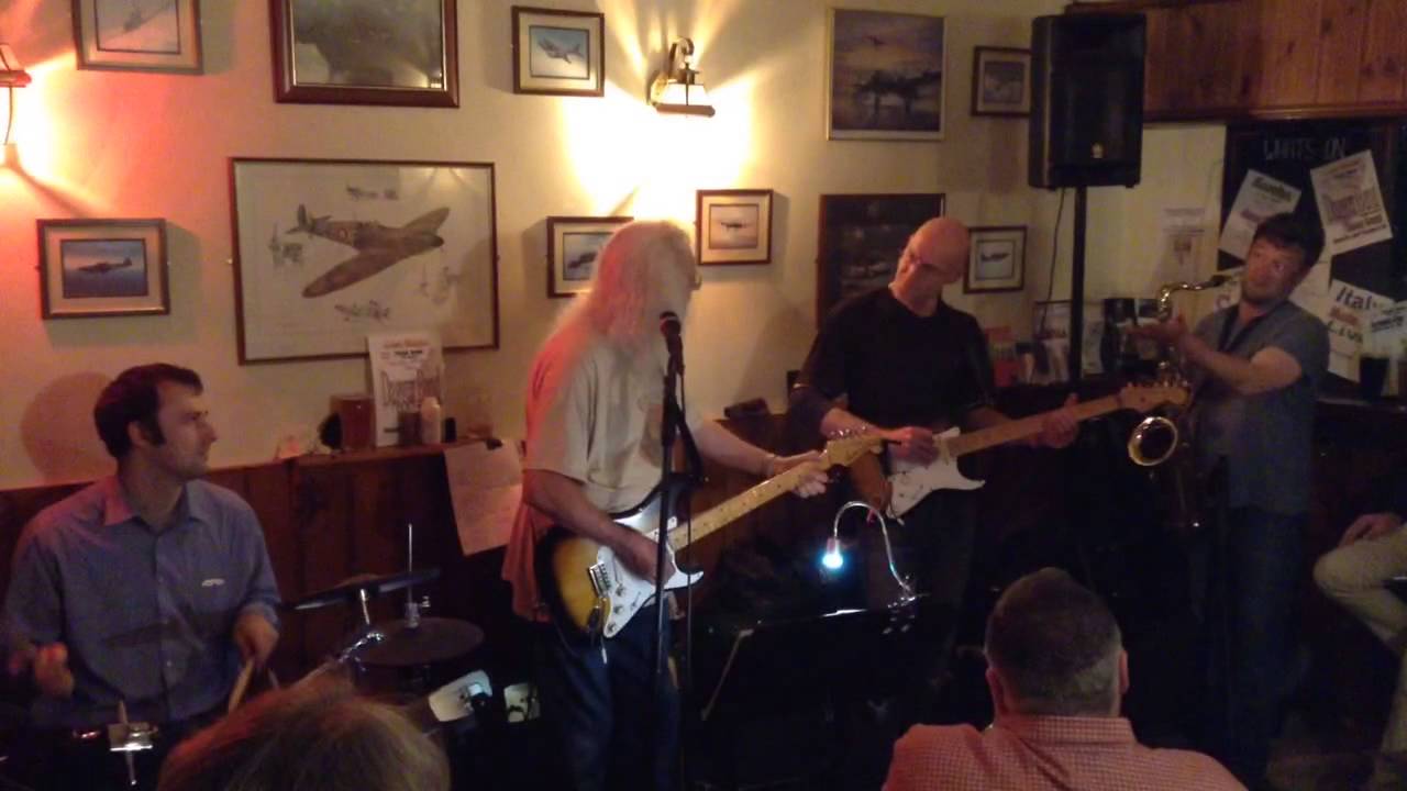 The Dagger Band at The Piston Broke - YouTube