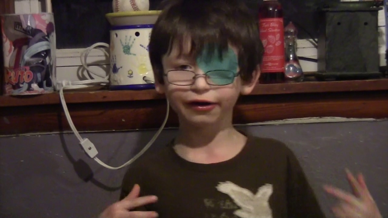 English accent, The Voice comedy twin show - YouTube