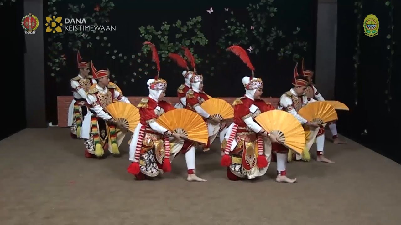 Pentas Tari Montro oleh Paguyuban Seniman Tari Bantul - YouTube
