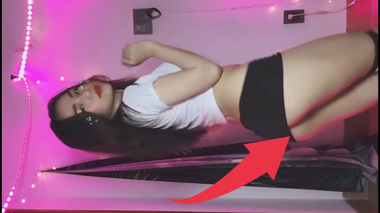 Bigo Live Goyang Sambil Buka Bukaan - YouTube