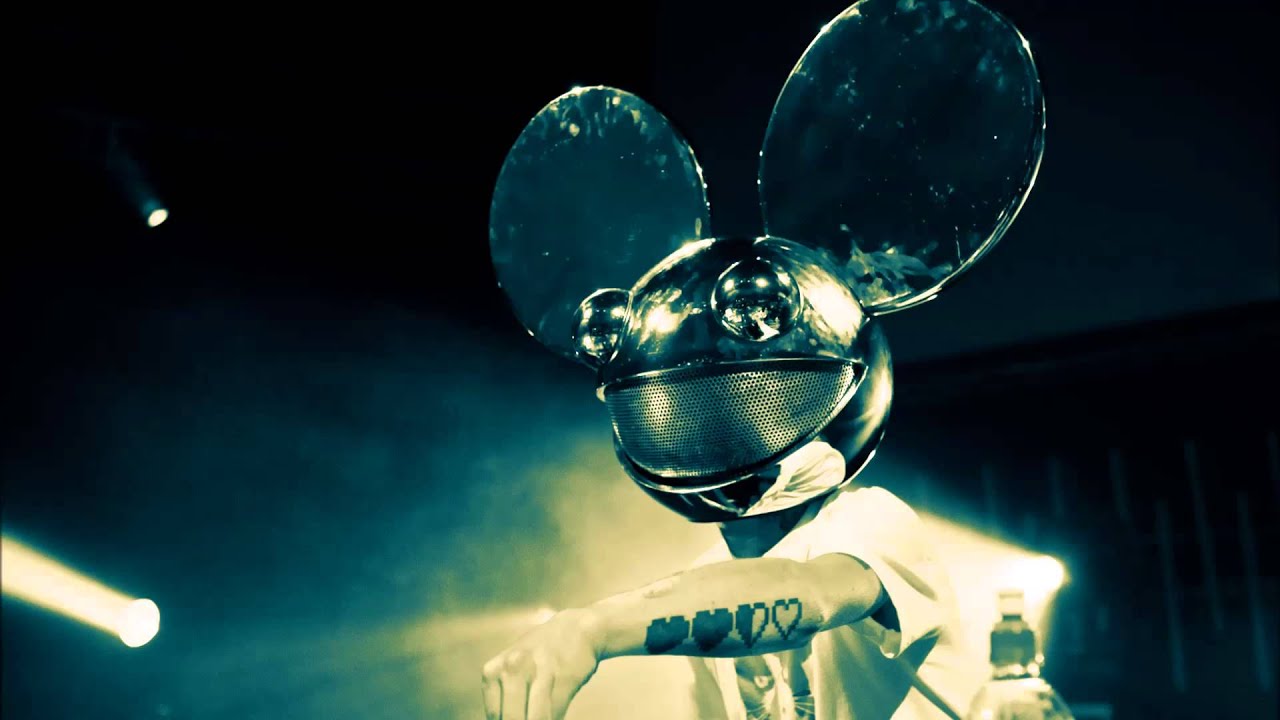 Deadmau5 Mini-Mix | 2012 |Smooth Transitions [mixingmau5uk] - YouTube