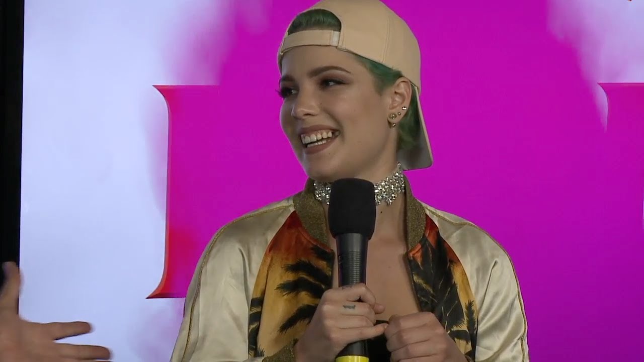 Halsey Backstage Interview at Kiss 108's Kiss Concert 2016 - YouTube