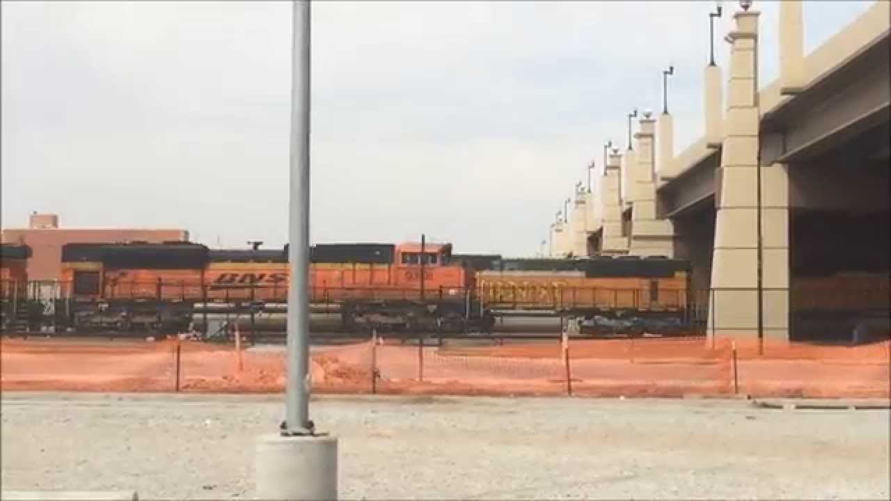 Railfanning the BNSF Creston Subdivision Lincoln, NE 4/12/2014 - YouTube