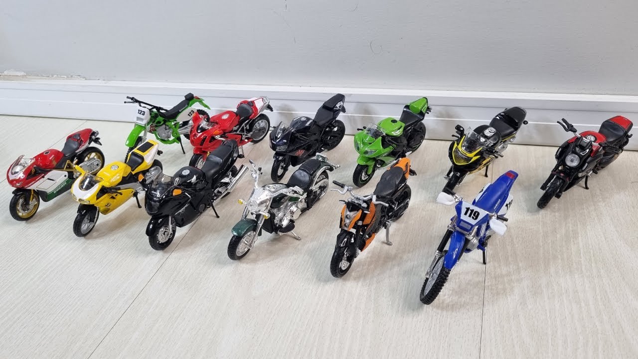 BEAUTIFUL MINIATURE MOTORCYCLES SHOWN UP CLOSE IN 4K - YouTube