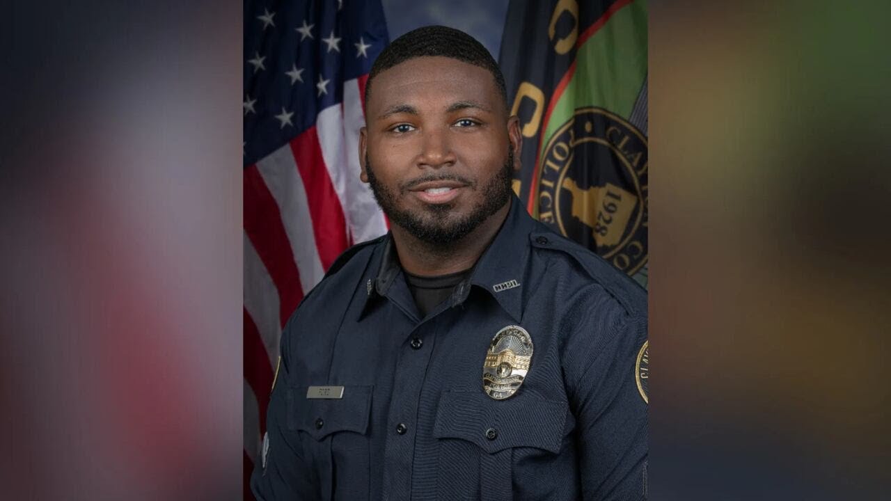 Clayton County officer recovering after being shot - YouTube