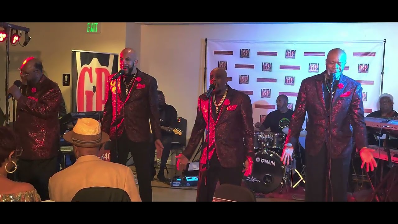 The Legendary Blue Notes ftg Sugar Bear sings "Miss You" at Dee Black's ...