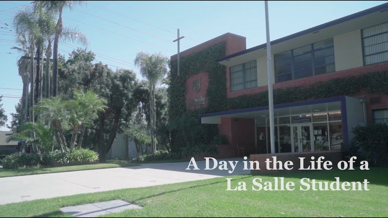 Day in the Life of a La Salle Student - YouTube