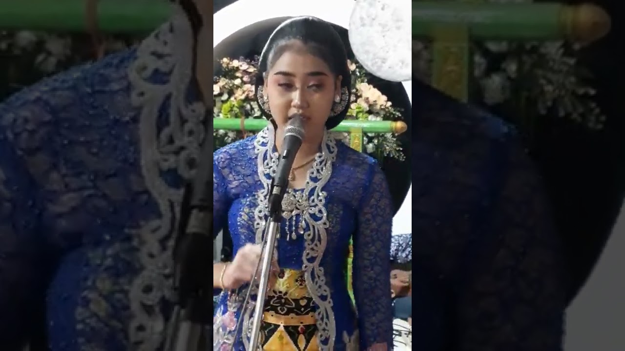 Nanda Sari Sinden Multitalen - YouTube